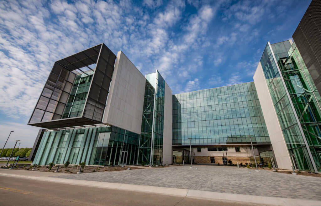 Panels: UTD Engineering Building – DMG Masonry